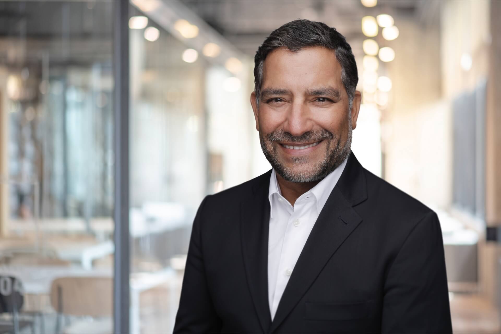About Riaz Shah - Business Leadership & Innovation Expert